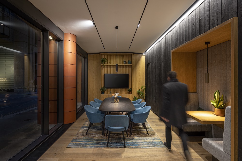 Smart, high-efficiency lighting refurbishment for London office ...